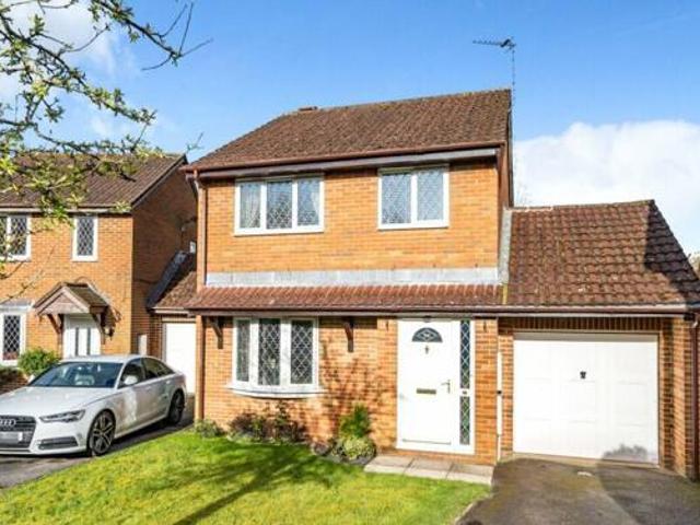 3 Bedroom Detached House For Sale In Basingstoke, Hampshire