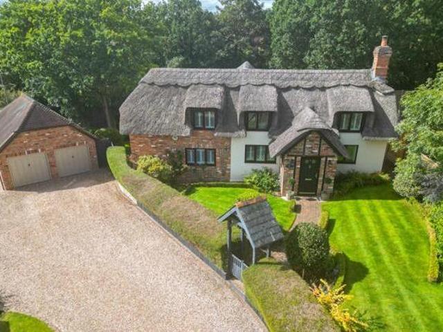 3 Bedroom Detached House For Sale In Basingstoke, Hampshire