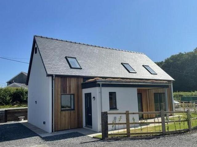 3 Bedroom Detached House For Sale In Bethlehem, Llandeilo