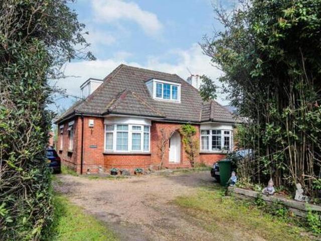 3 Bedroom Detached House For Sale In Bexhill on sea