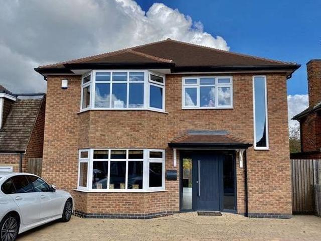 3 bedroom detached house for sale in Beacon Drive Loughborough LE11 LE11