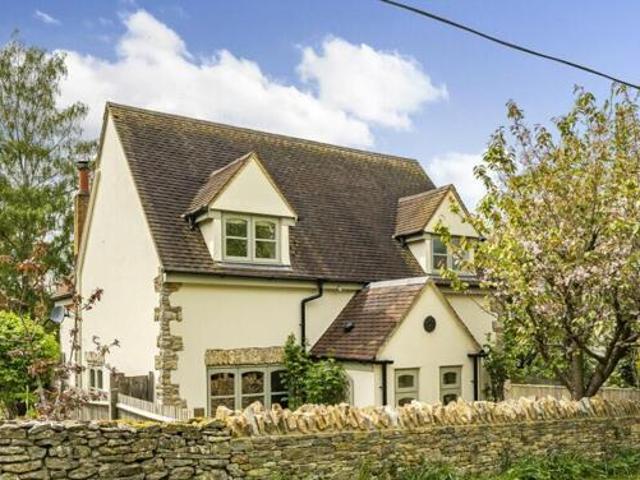 3 Bedroom Detached House For Sale In Beckley