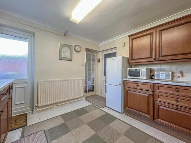 3 bedroom detached house for sale in Bee Lane, Wolverhampton, WV10