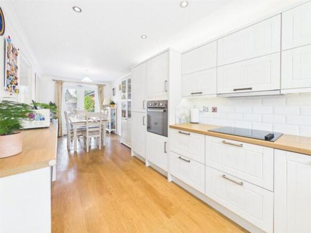 3 bedroom detached house for sale in Beni Close, Cheltenham, Gloucestershire, GL51