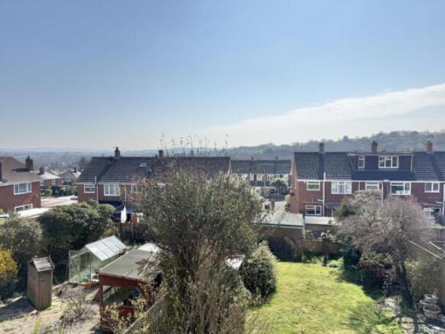 3 bedroom detached house for sale in Berkshire Drive, St Thomas, EX4