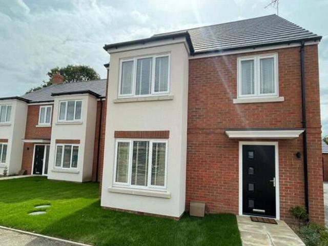 3 Bedroom Detached House For Sale In Berryfield