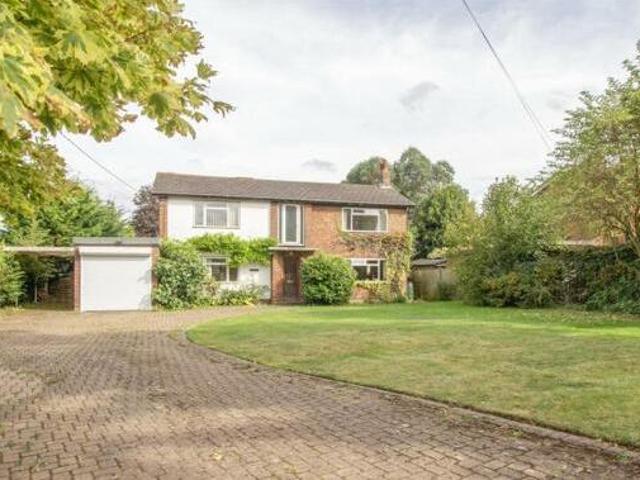 3 Bedroom Detached House For Sale In Berrys Green