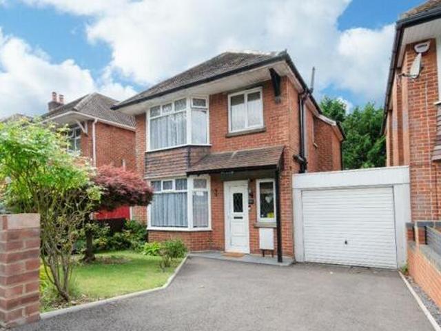 3 Bedroom Detached House For Sale In Bitterne Park