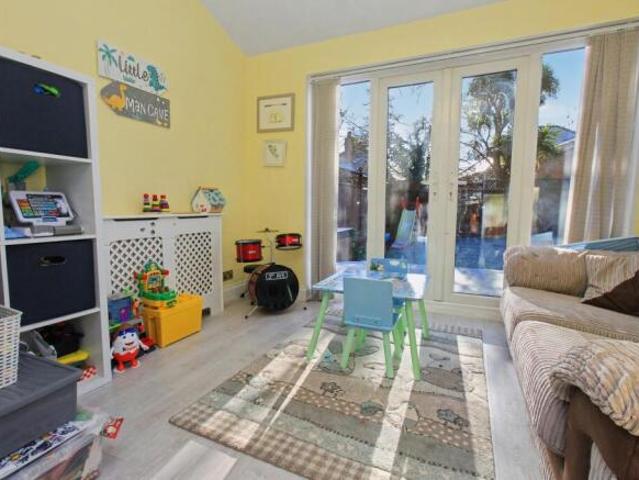 3 bedroom detached house for sale in Bitterne Road East, Bitterne, SO18