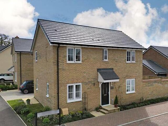 3 Bedroom Detached House For Sale In Biddenham