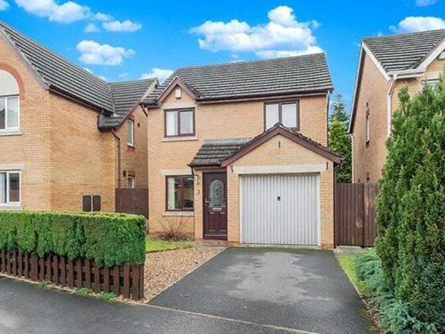 3 Bedroom Detached House For Sale In Bierley, Bradford