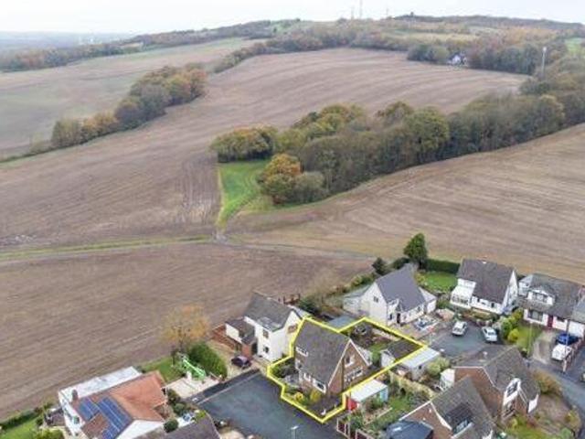 3 Bedroom Detached House For Sale In Billinge