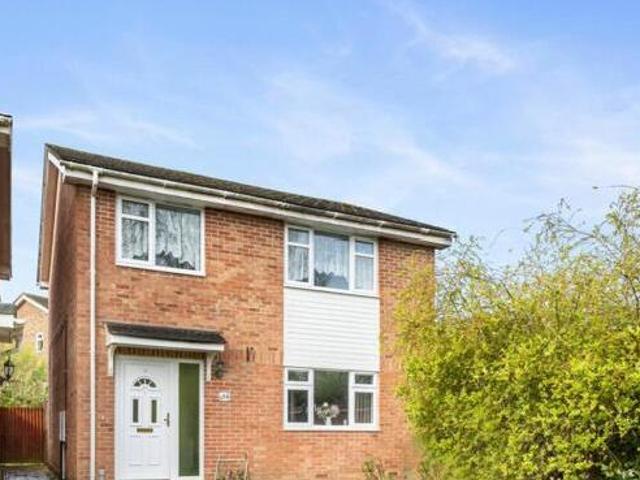 3 Bedroom Detached House For Sale In Billingshurst