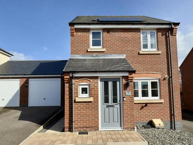 3 Bedroom Detached House For Sale In Birstall