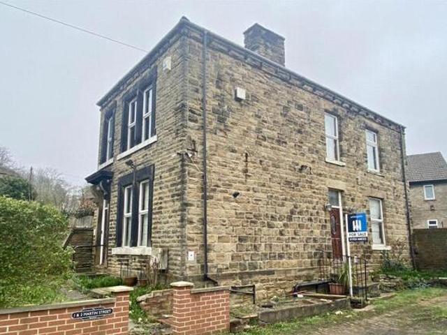 3 Bedroom Detached House For Sale In Birstall, Batley
