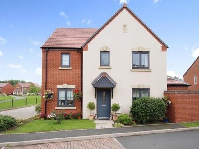 3 Bedroom Detached House For Sale In Bishops Tachbrook