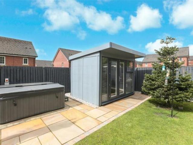 3 bedroom detached house for sale in Blacader Drive, Gartcosh, Glasgow, G69