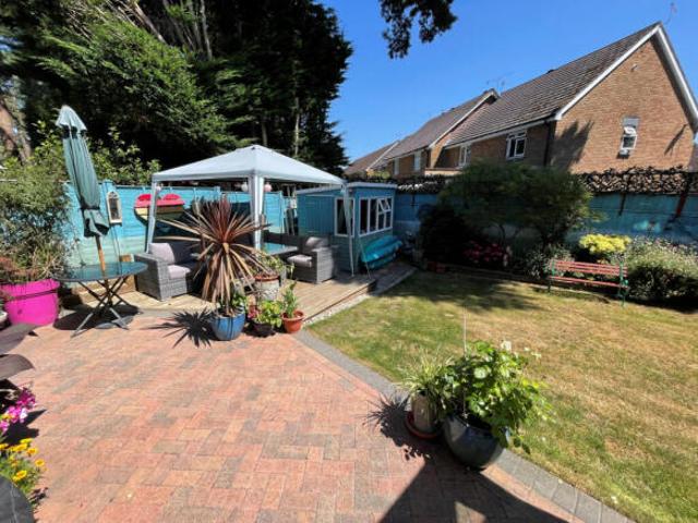 3 bedroom detached house for sale in Blackbird Close, Creekmoor, Poole, Dorset, BH17
