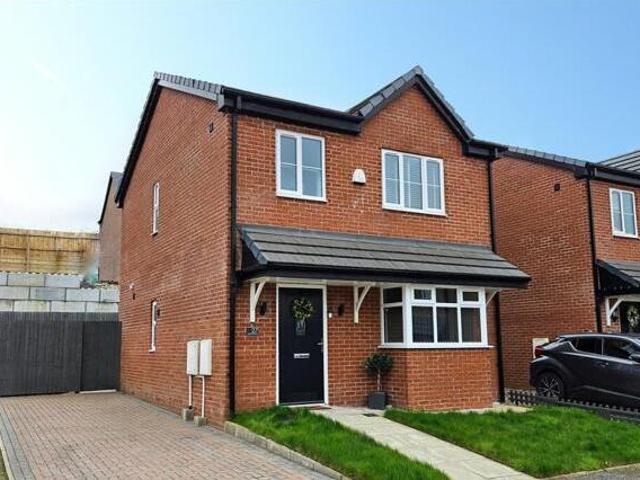 3 Bedroom Detached House For Sale In Blackburn, Lancashire