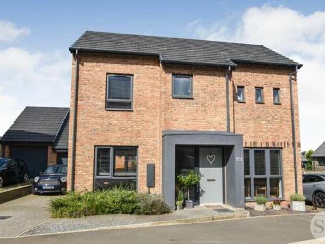 3 Bedroom Detached House For Sale In Blackburn