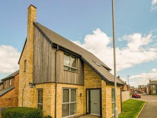 3 Bedroom Detached House For Sale In Blackburn