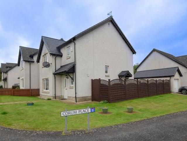 3 Bedroom Detached House For Sale In Blackford