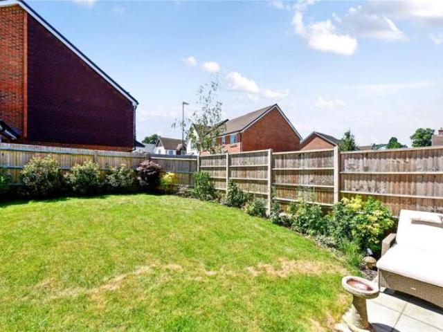 3 bedroom detached house for sale in Blacklands Farm Way, Sherfield On Loddon, Hampshire, RG27