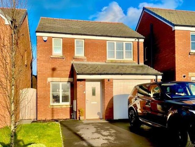 3 Bedroom Detached House For Sale In Brynmenyn, Bridgend Borough