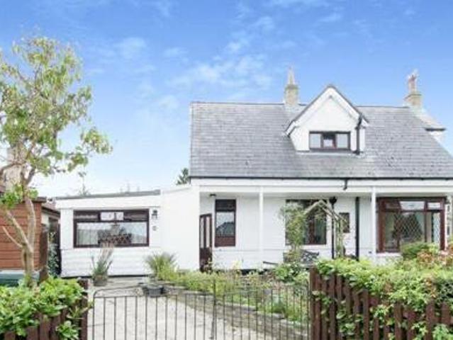 3 Bedroom Detached House For Sale In Bradford