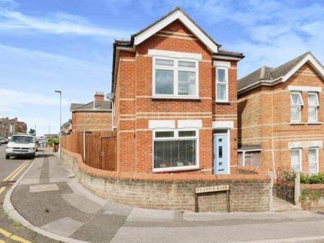 3 Bedroom Detached House For Sale In Branksome, Poole