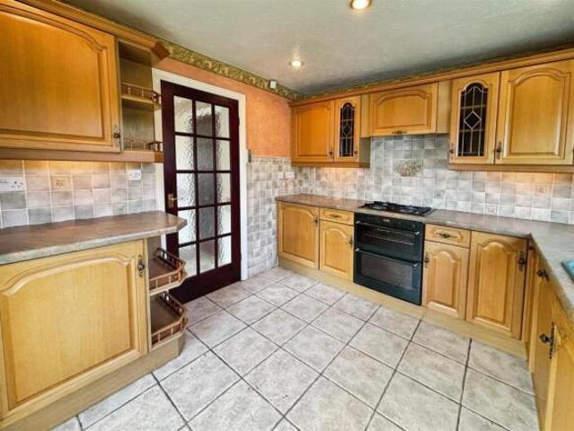 3 bedroom detached house for sale in Brearcliffe Drive, Bradford, BD6 2LE, BD6