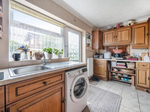 3 bedroom detached house for sale in Brendon Drive, Ashford TN24