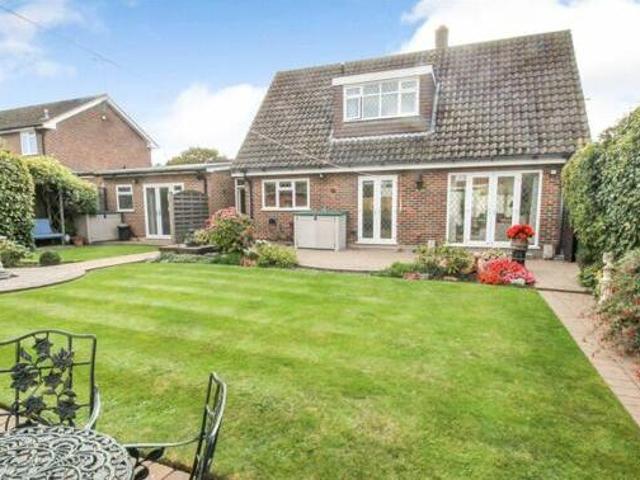 3 Bedroom Detached House For Sale In Brentwood, Essex