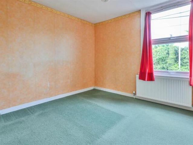 3 bedroom detached house for sale in Brentwood Road, Ingrave, Brentwood, CM13