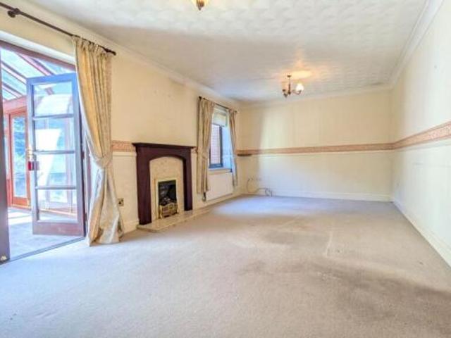 3 bedroom detached house for sale in Brimstone Close, Worcester, WR5