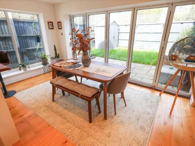 3 bedroom detached house for sale in Britwell Road, Burnham, SL1