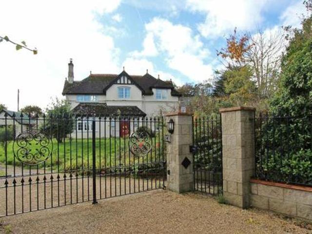 3 Bedroom Detached House For Sale In Brockenhurst, Hampshire