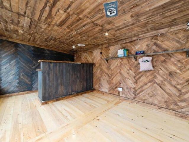 3 bedroom detached house for sale in Broadwaters, Kingswood, Hull, HU7