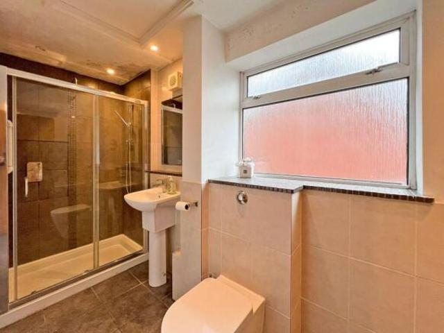 3 bedroom detached house for sale in Broadway, Finchfield, WV3