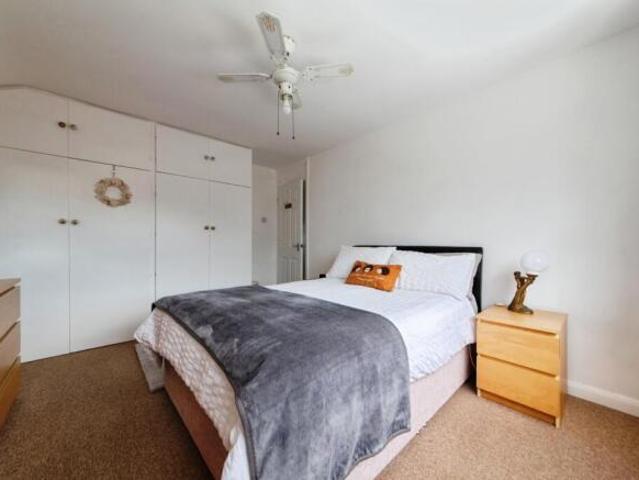 3 bedroom detached house for sale in Broadway, North Hykeham, Lincoln, Lincolnshire, LN6