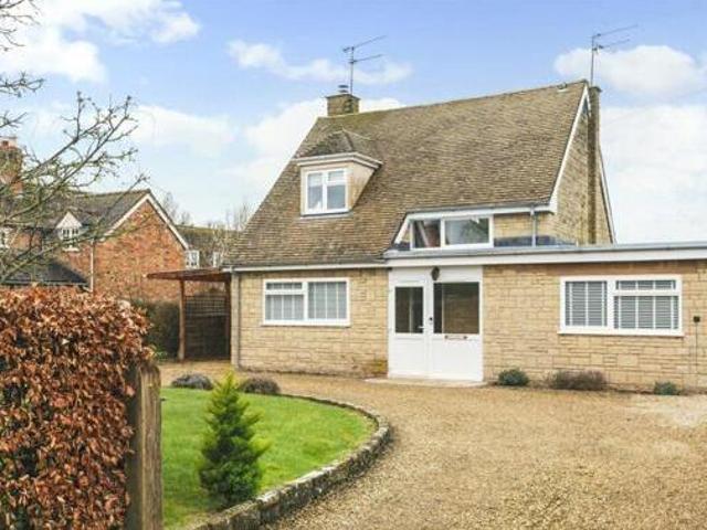3 Bedroom Detached House For Sale In Broadway, Worcestershire