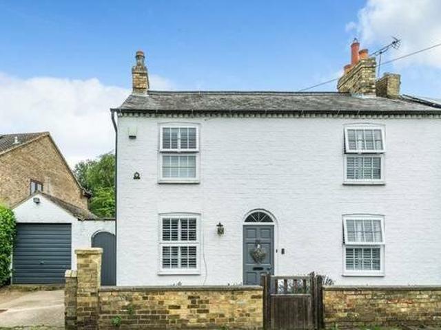 3 bedroom detached house for sale in Broad Street Clifton SG17