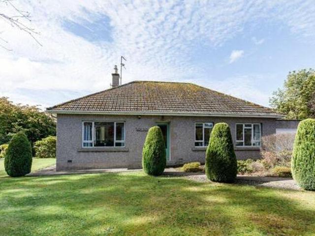 3 Bedroom Detached House For Sale In Broompark, Kelso