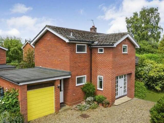 3 Bedroom Detached House For Sale In Brooke