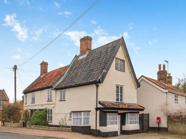 3 Bedroom Detached House For Sale In Brooke