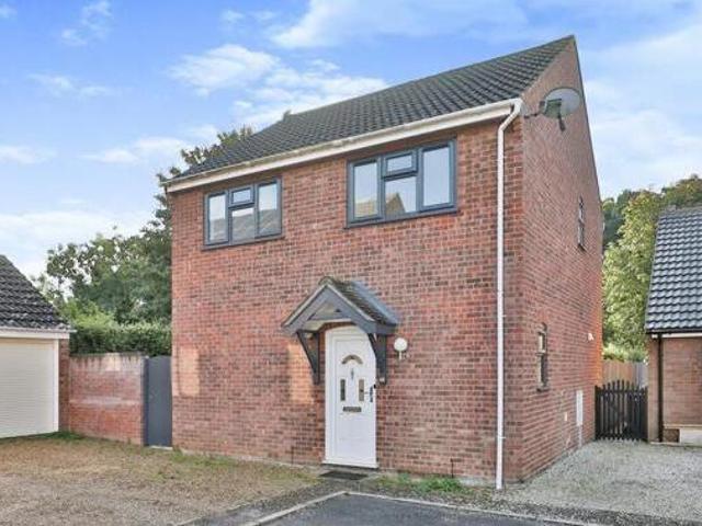 3 Bedroom Detached House For Sale In Brooke