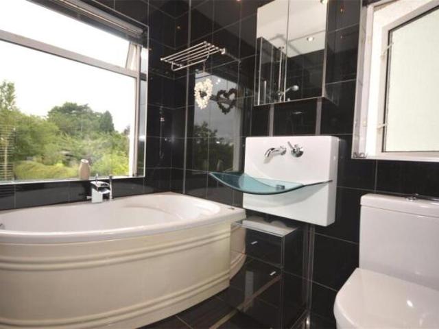 3 bedroom detached house for sale in Brooklands Crescent, Sheffield, S10