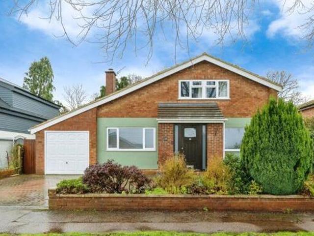 3 Bedroom Detached House For Sale In Bromham