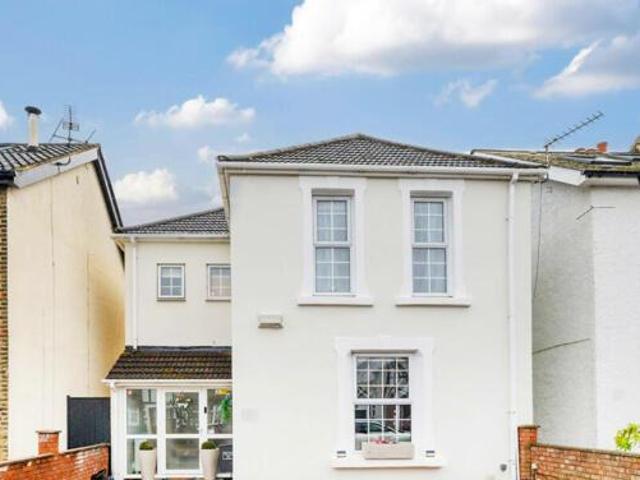 3 Bedroom Detached House For Sale In Bromley