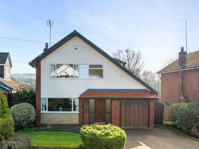 3 Bedroom Detached House For Sale In Bromley Cross